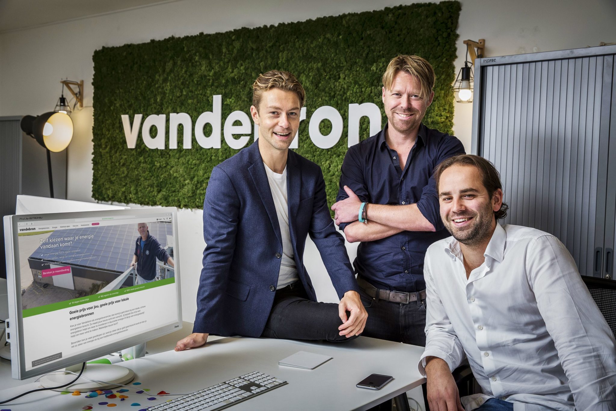 Vandebron laat zich overnemen door Essent, 'Greenchoice zou het merk om ...