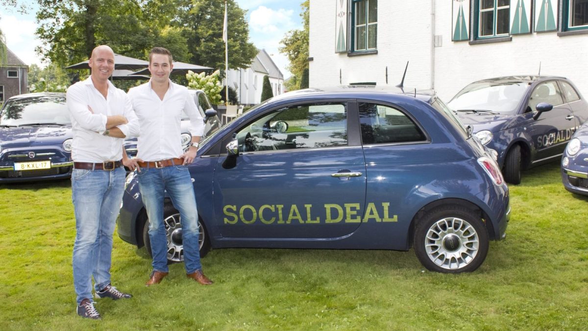 Bart Oosterholt en Rens van den Berg knallen met Social Deal