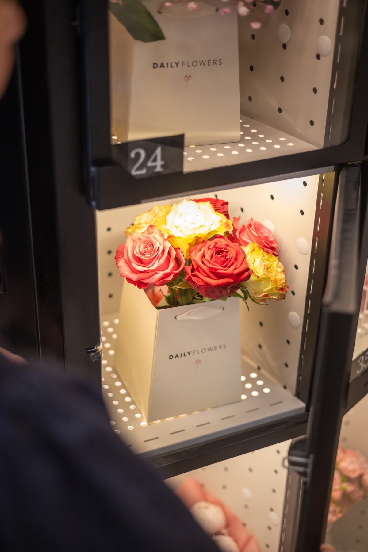 Daily Flowers zet zijn boeketautomaten op 100 plekken
