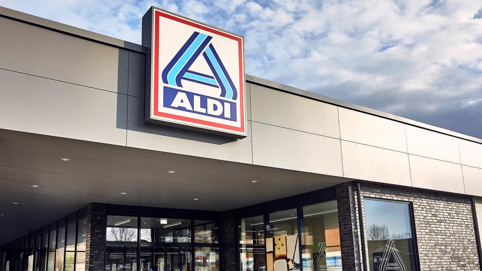Aldi is ineens de snelstgroeiende supermarkt van Nederland